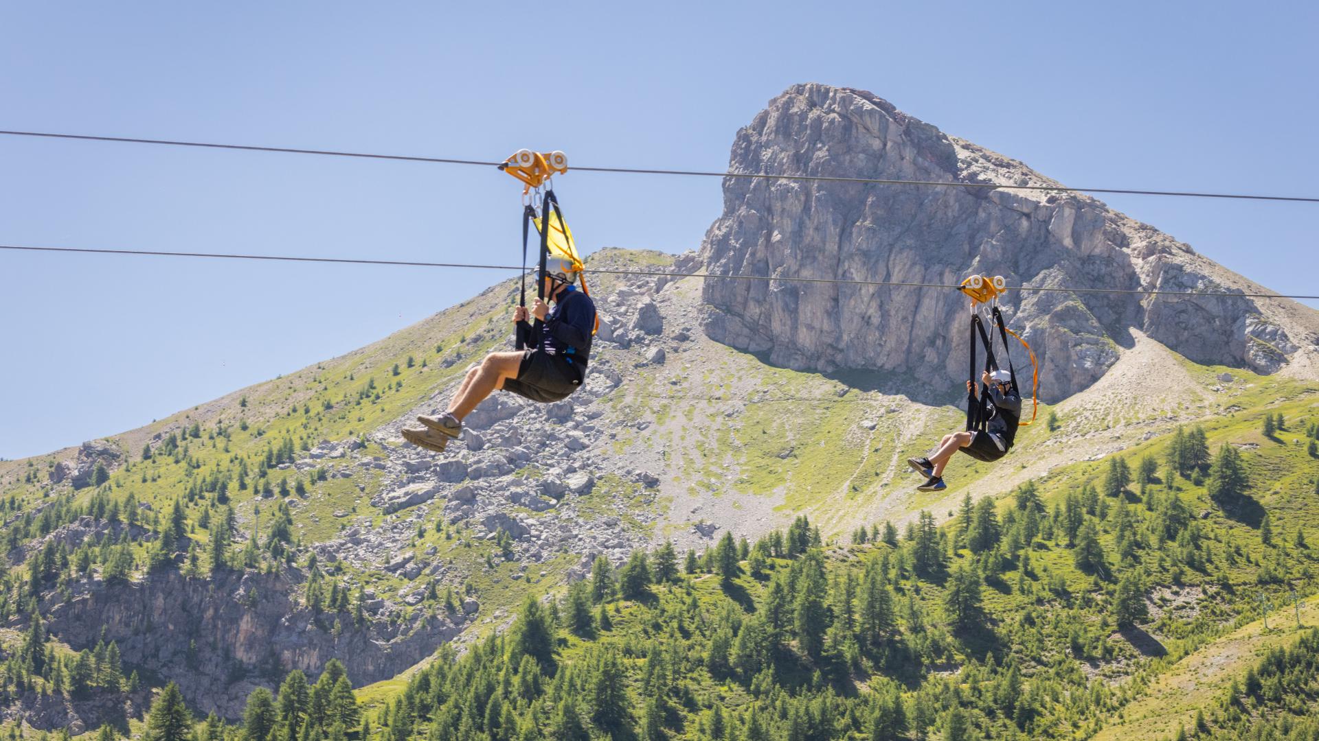 Tyrolienne géante été | Serre Chevalier Vallée Briançon
